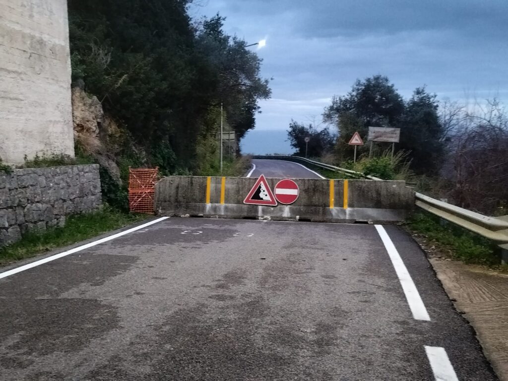CASTELLONORATO ISOLATO, VILLA (UN'ALTRA CITTÀ): "A UN MESE DALLA CADUTA ...